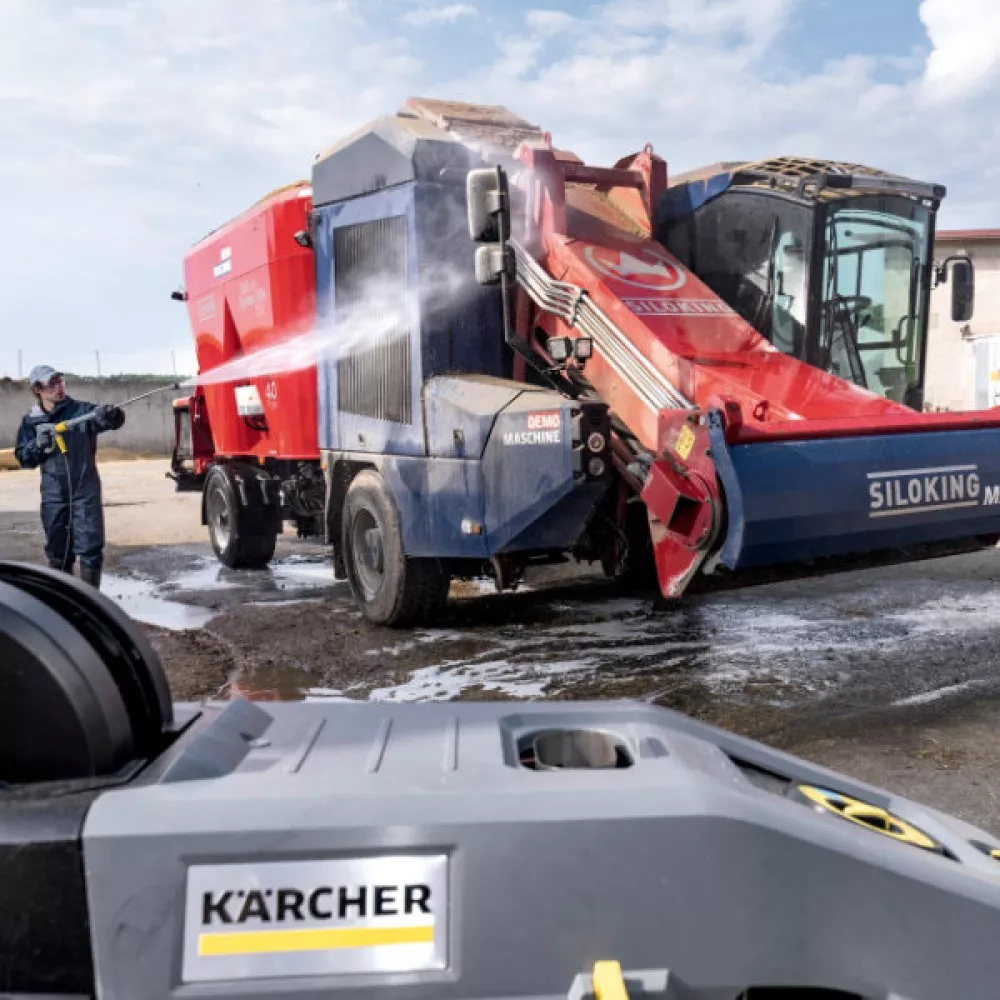 Karcher HDS 7/10-4 M Hot Water Pressure Washer | 1.071-949.0