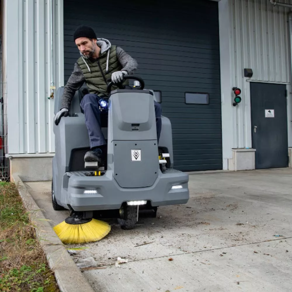 Karcher KM 100/120 R G Sweeper | 1.280-171.0